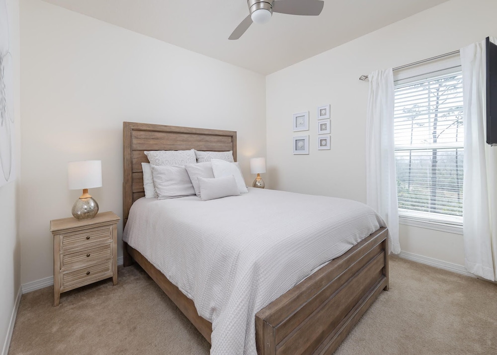 Dog-friendly Luxury Townhome With Free Golf And Private Beach Club Access - Perdido Key, FL