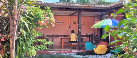 Pequeno-almoço tipo buffet diário incluído