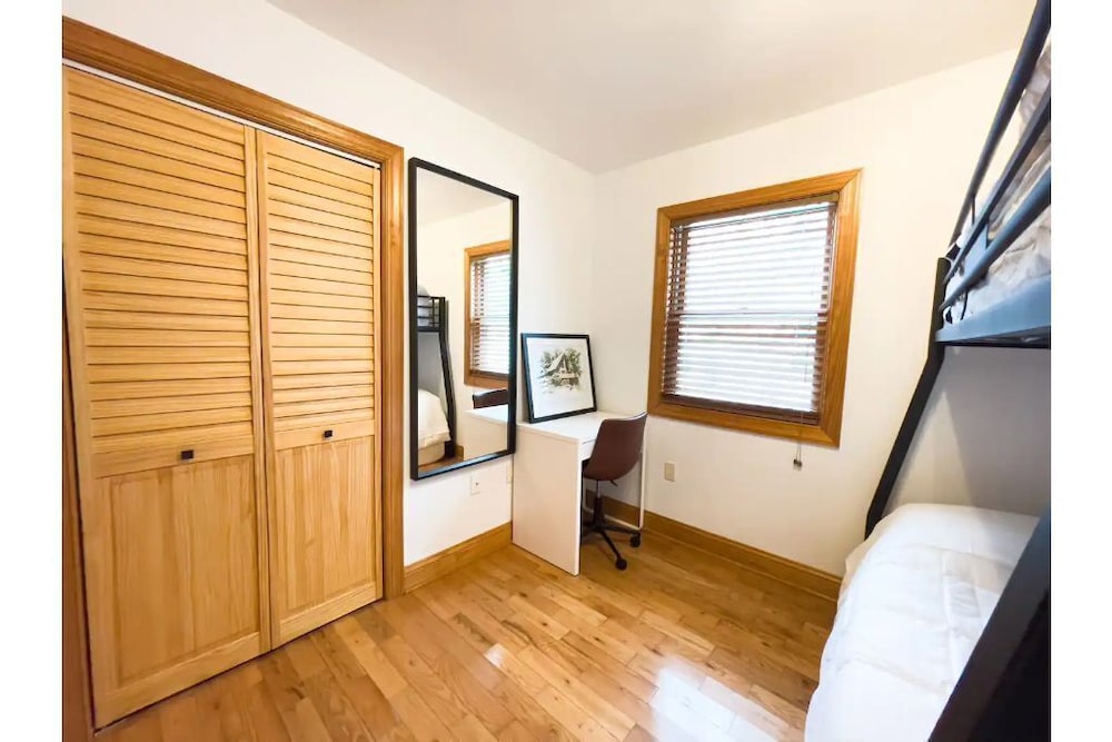 Cozy Cedar Chalet With Heated Pool - Lake Winola, PA