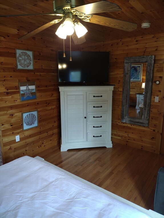 Eastern Beacon Inn Room 2 - Maine