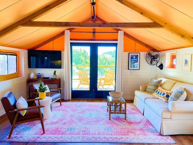 Tent | Pool Firepit Lake Hot Tub River Heat/ac - Hunt, TX