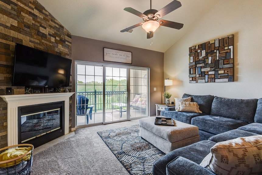 Top Floor Condo, Close To Branson Strip, Sleeps 8 - 브랜슨