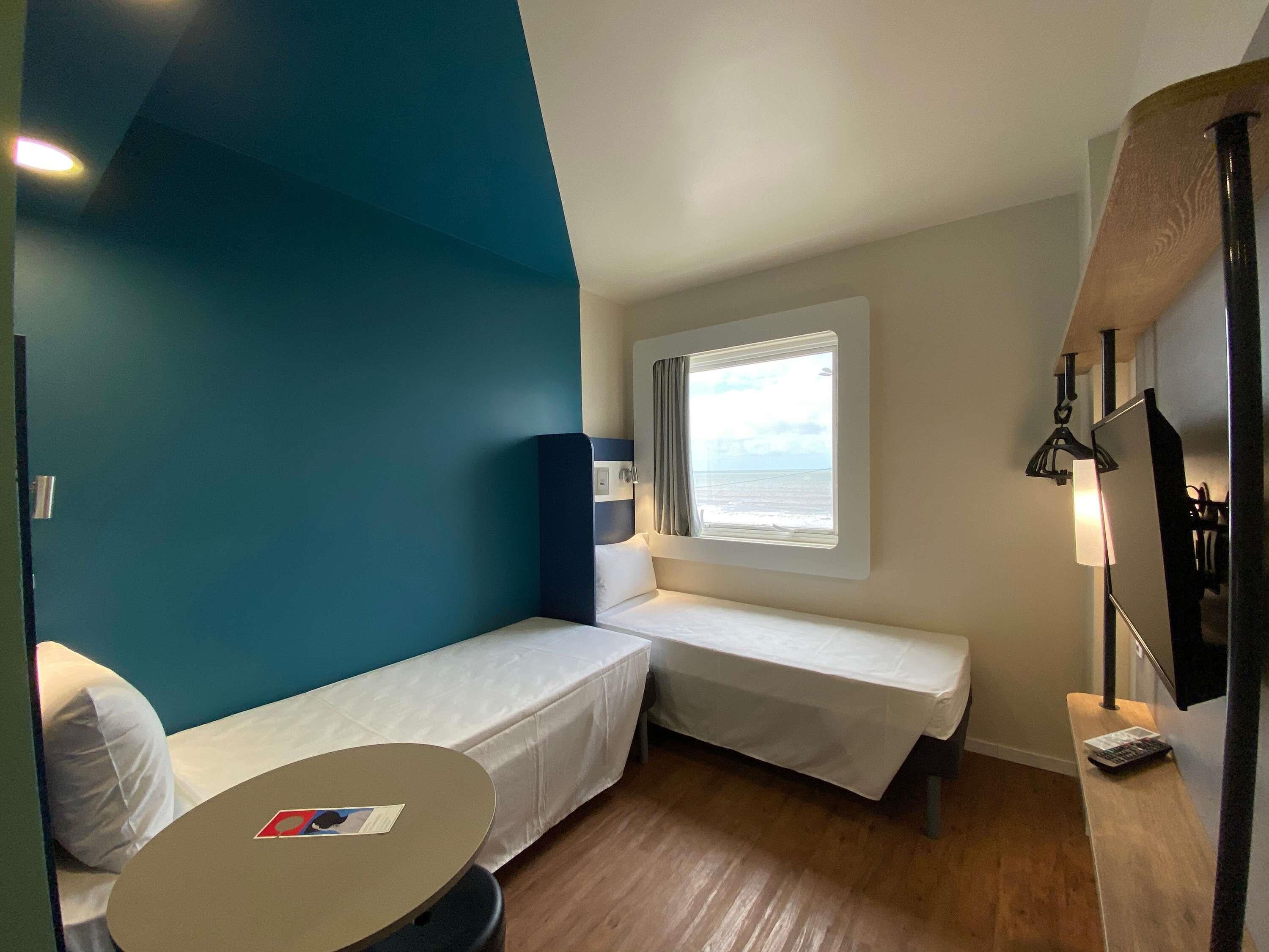 Quarto Superior, 2 camas individuais, vista para o oceano | Com decoração personalizada, com mobília individualizada 