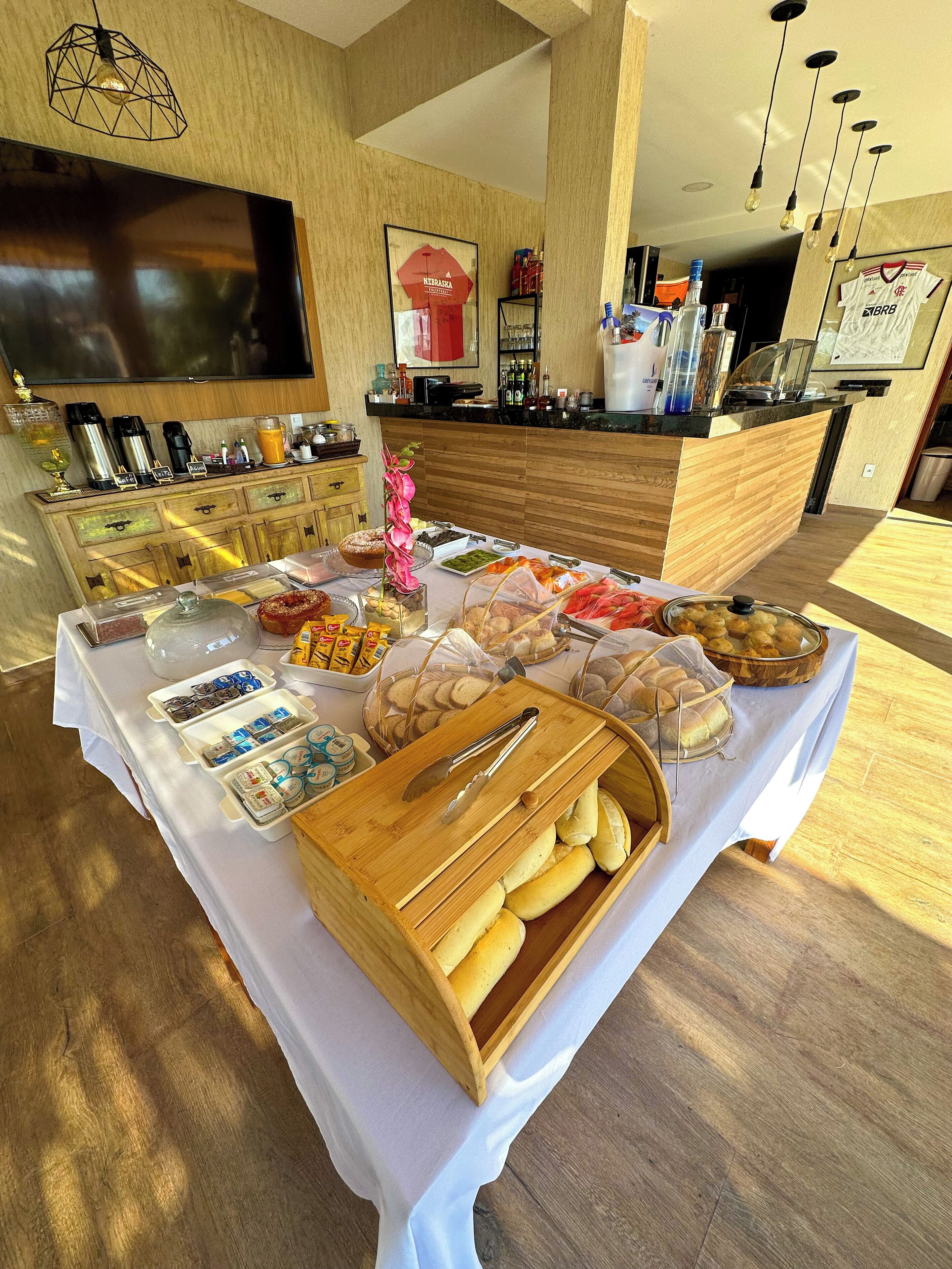 Buffet de pequeno-almoço