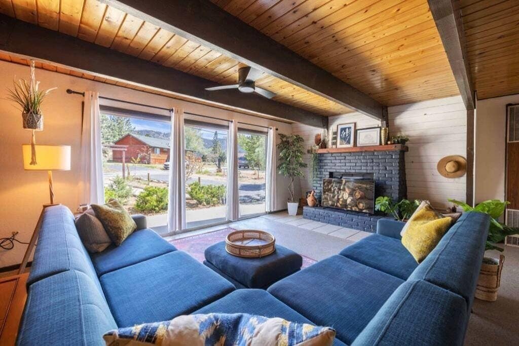 Torii Alpine Home! Big Bear Lake - Hot Tub & Yard! - California