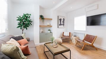 Apartamento de Luxo, 1 cama de casal | Sala de estar | Smart TV de 43 de polegadas com canais digitais, televisor, Netflix