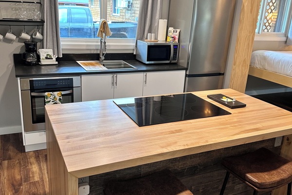 Estúdio Club | Cozinha privada | Um micro-ondas, uma cafeteira/bule