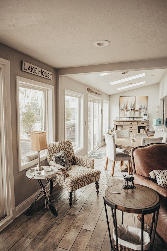 Slice Of Heaven Lake Front Cottage With Hottub, Fire Pit, Kayaks & Dog Friendly! - Ohio