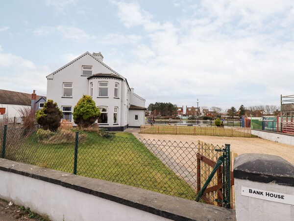 Bank House - Mablethorpe