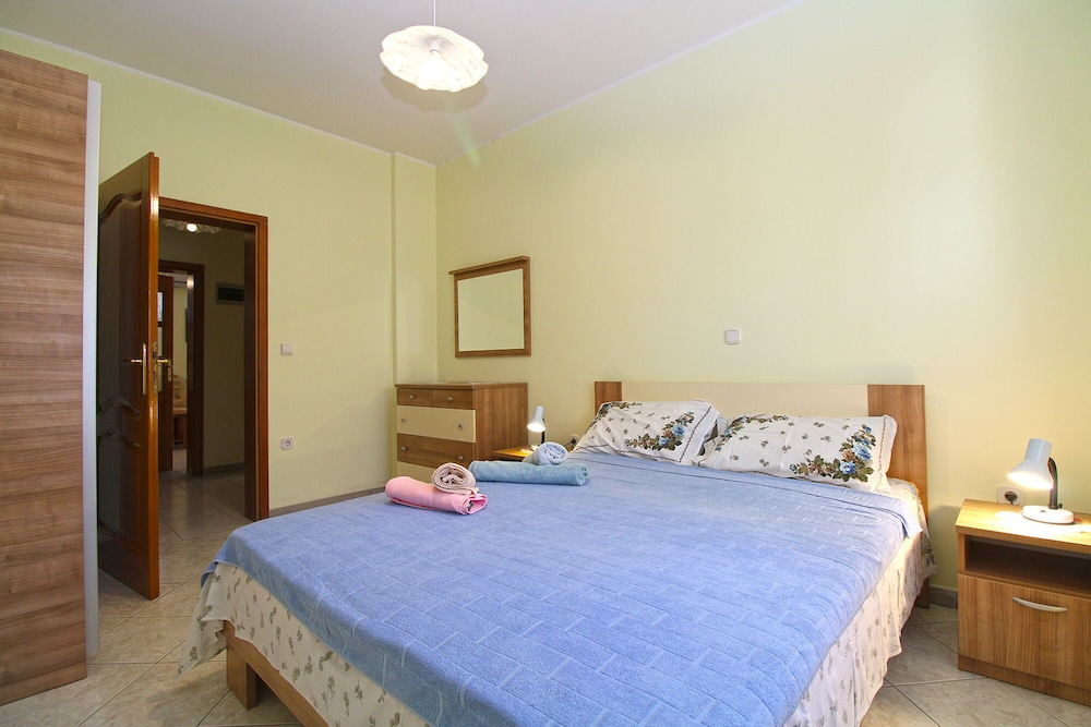 Apartment 2159/54180 (Istria - Stinjan), 500m From The Beach - Pula