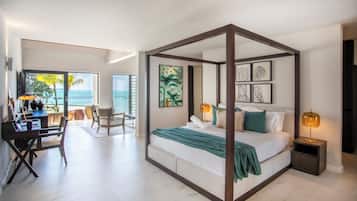 Suíte júnior, banheira | Roupas de cama premium, frigobar, cofres nos quartos, escrivaninha