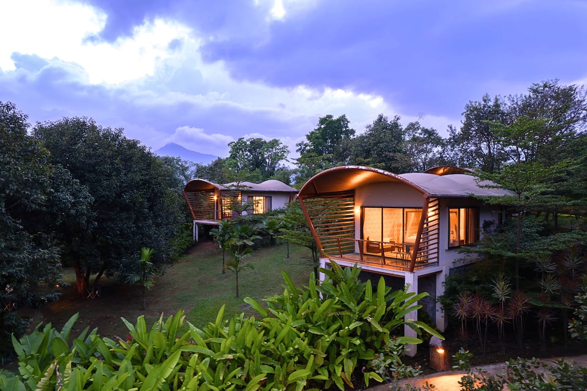 Casa de Campo de Luxo | Secretária, secretária adequada para computadores portáteis