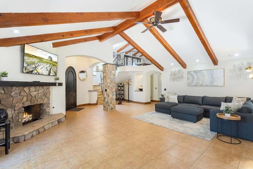 The Wine Away-luxury Retreat For 20 W/jacuzzi - 테메큘라