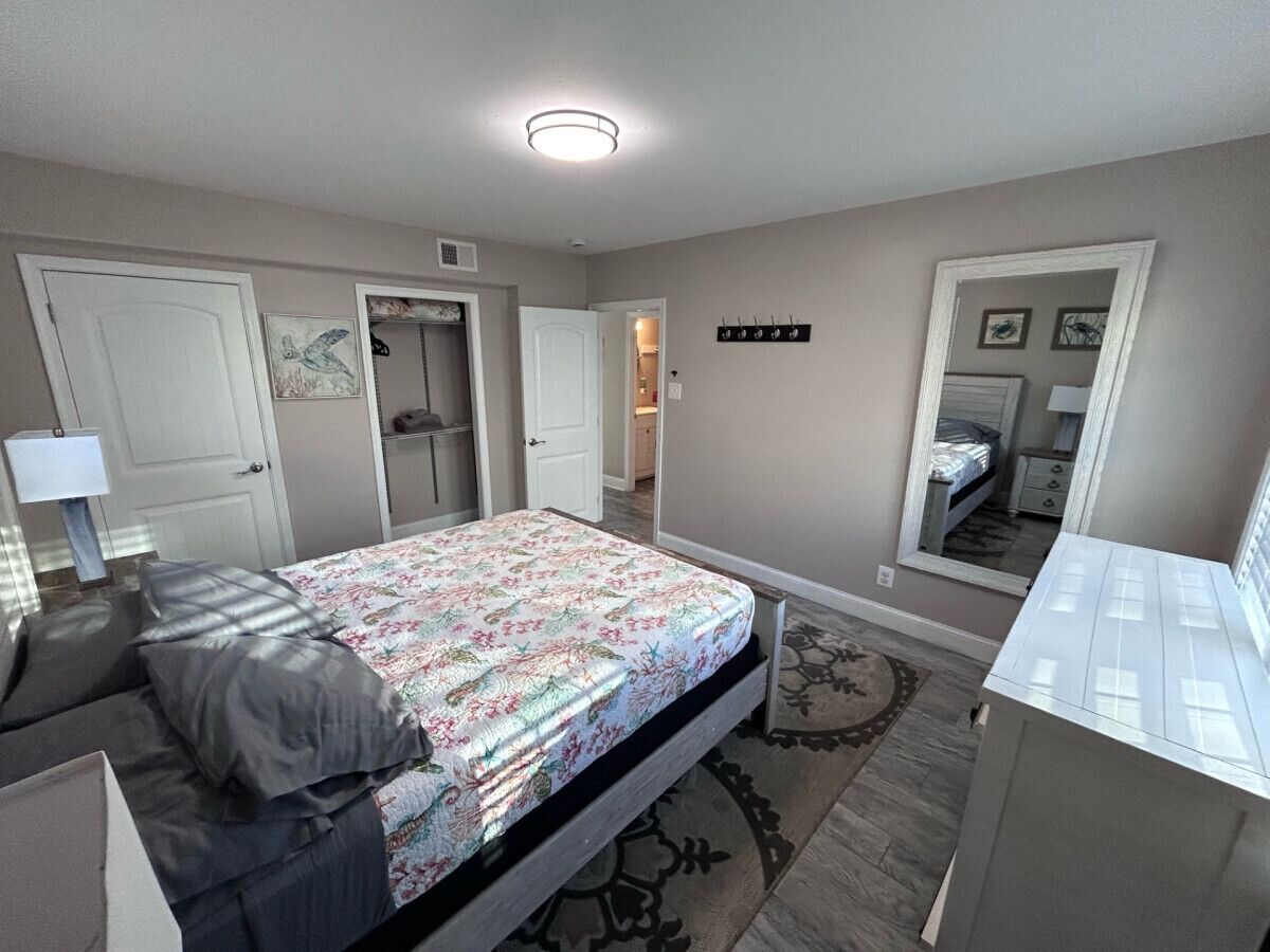 Beach Block  Parking  Modern Decor  Porch - 롱비치 섬