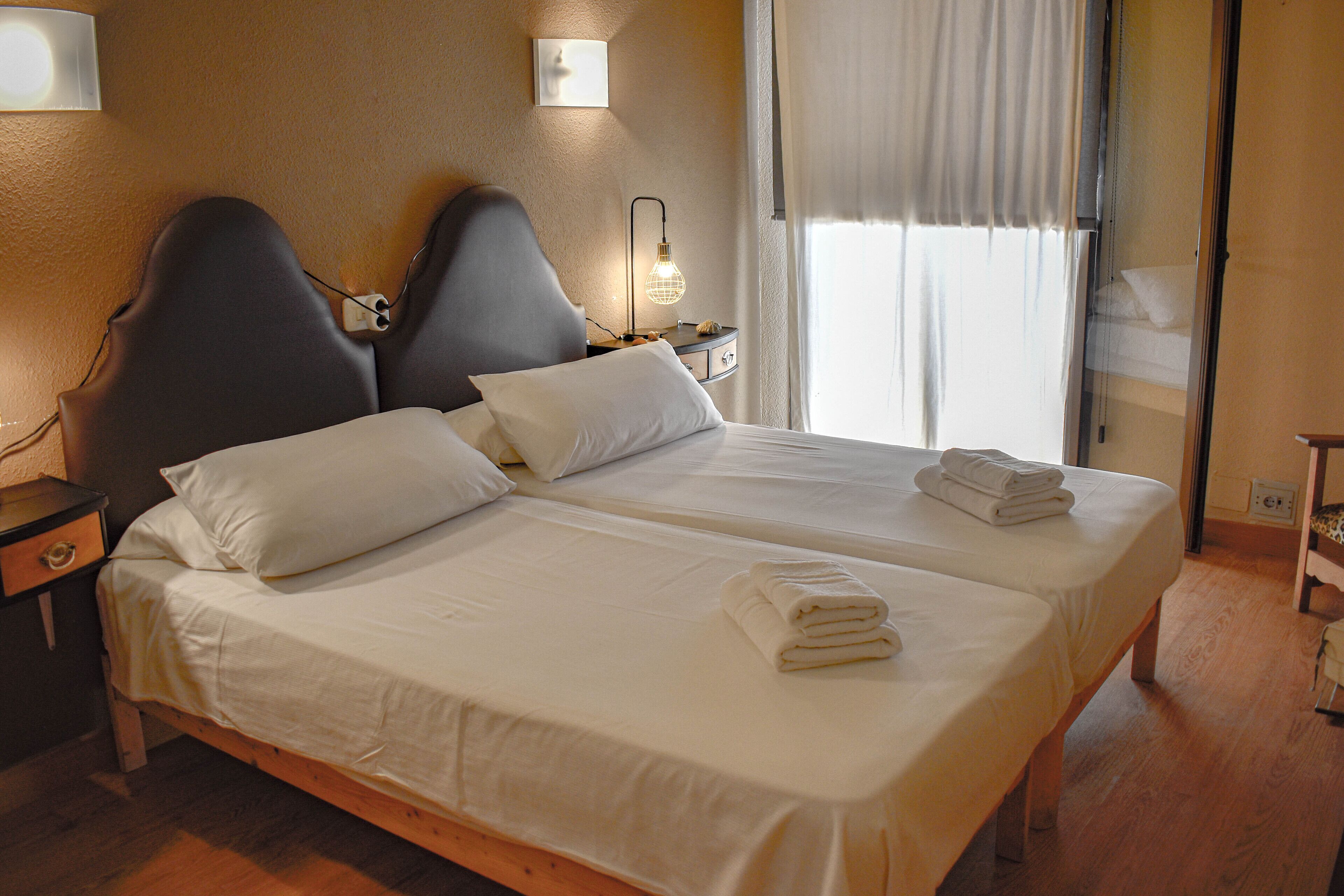 Quarto Duplo Comfort | Wi-fi grátis, roupa de cama fornecida 