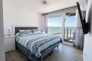 Apartamento superior | 1 quarto, cortinas blackout, quartos à prova de som