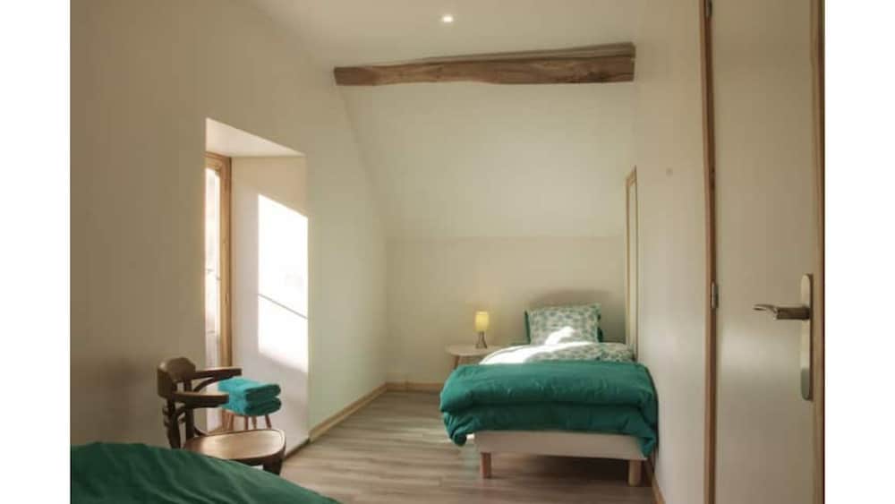 Mignon Gite Pres Une Foret Et Des Etangs - Saint-Amand-Montrond