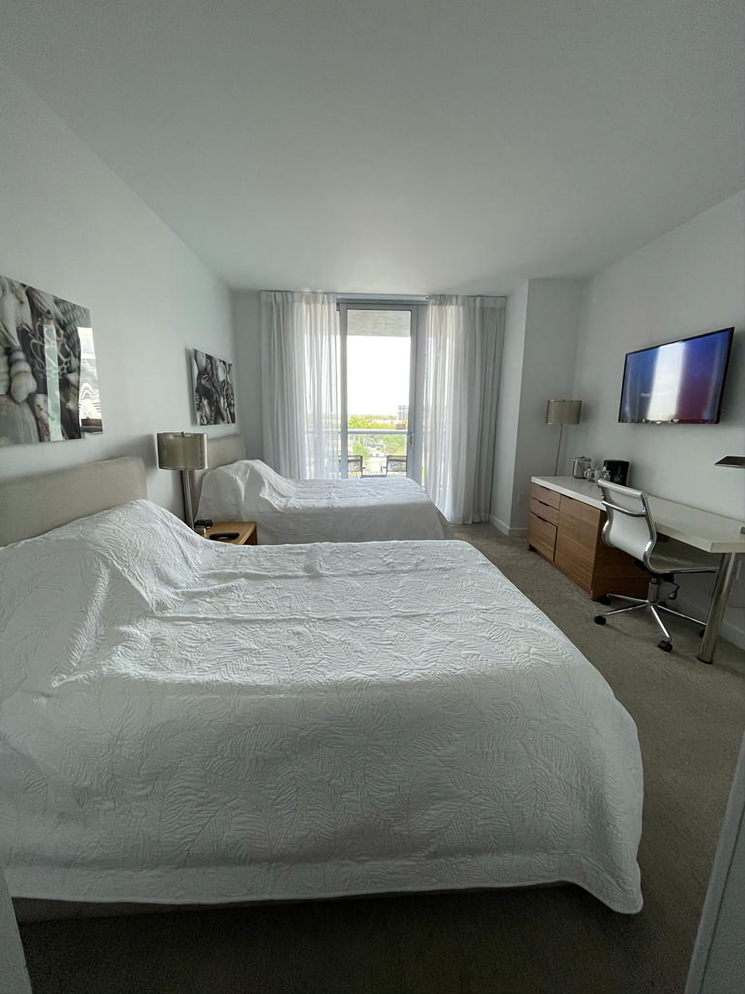 Scenic Riverside View 2bd\/2bth Condo at Beachwalk Resort , Hallandale ...