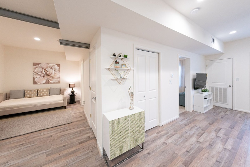 2h |*Holiday Special* Stylish, Gated Condo In Lifestyle Center Living| - Katy, TX