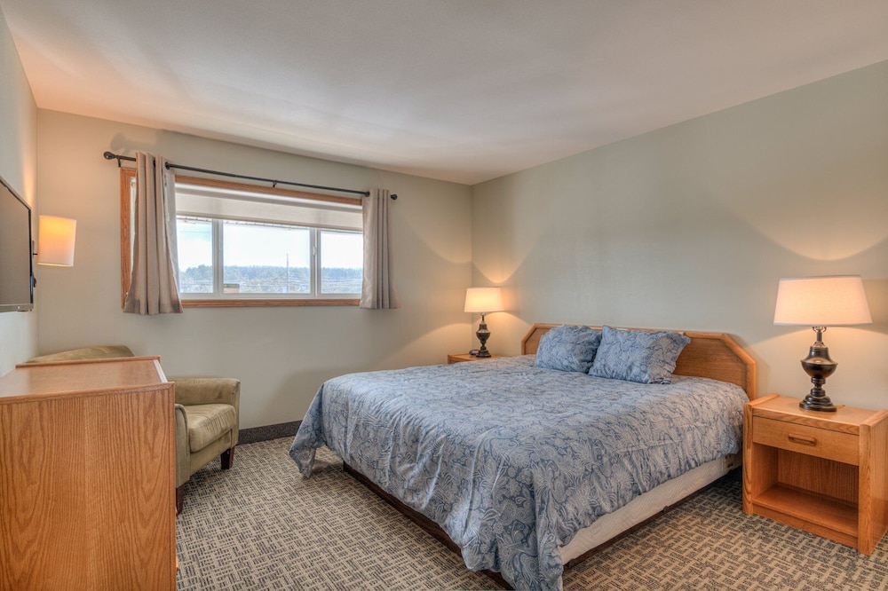 Beach Cobbler - Stunning Oceanfront Condo! Great Views! Heated Pool! - Lincoln City, OR