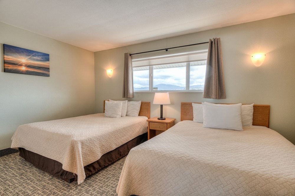 Oceanfront-2 Queen Beds-kitchen, Balcony, Downtown - Lincoln City, OR
