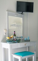 Quarto Triplo Standard, cozinha, na torre | Lençóis de algodão egípcio, roupa de alta qualidade, cofre no quarto 