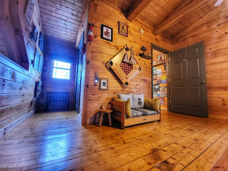 New River & Gauley River Family Cabin -10 Minutes To State & National Parks - West Virginia