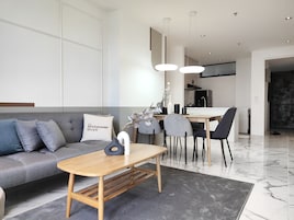 Apartamento Deluxe em Condomínio Fechado, 3 quartos | Sala de estar