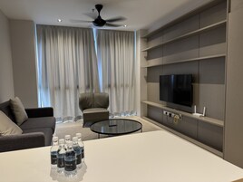 Apartamento Deluxe em Condomínio Fechado, 3 quartos | Sala de estar