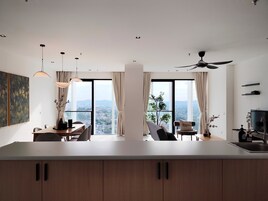 Apartamento Deluxe em Condomínio Fechado, 3 quartos | Sala de estar