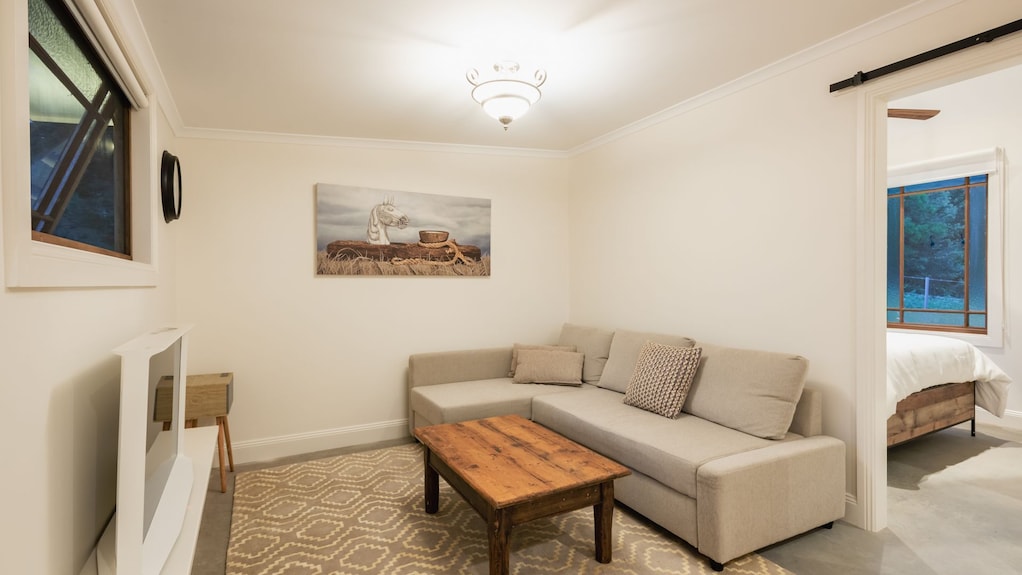 Yarrawong Farm, Near Berry - Kangaroo Valley