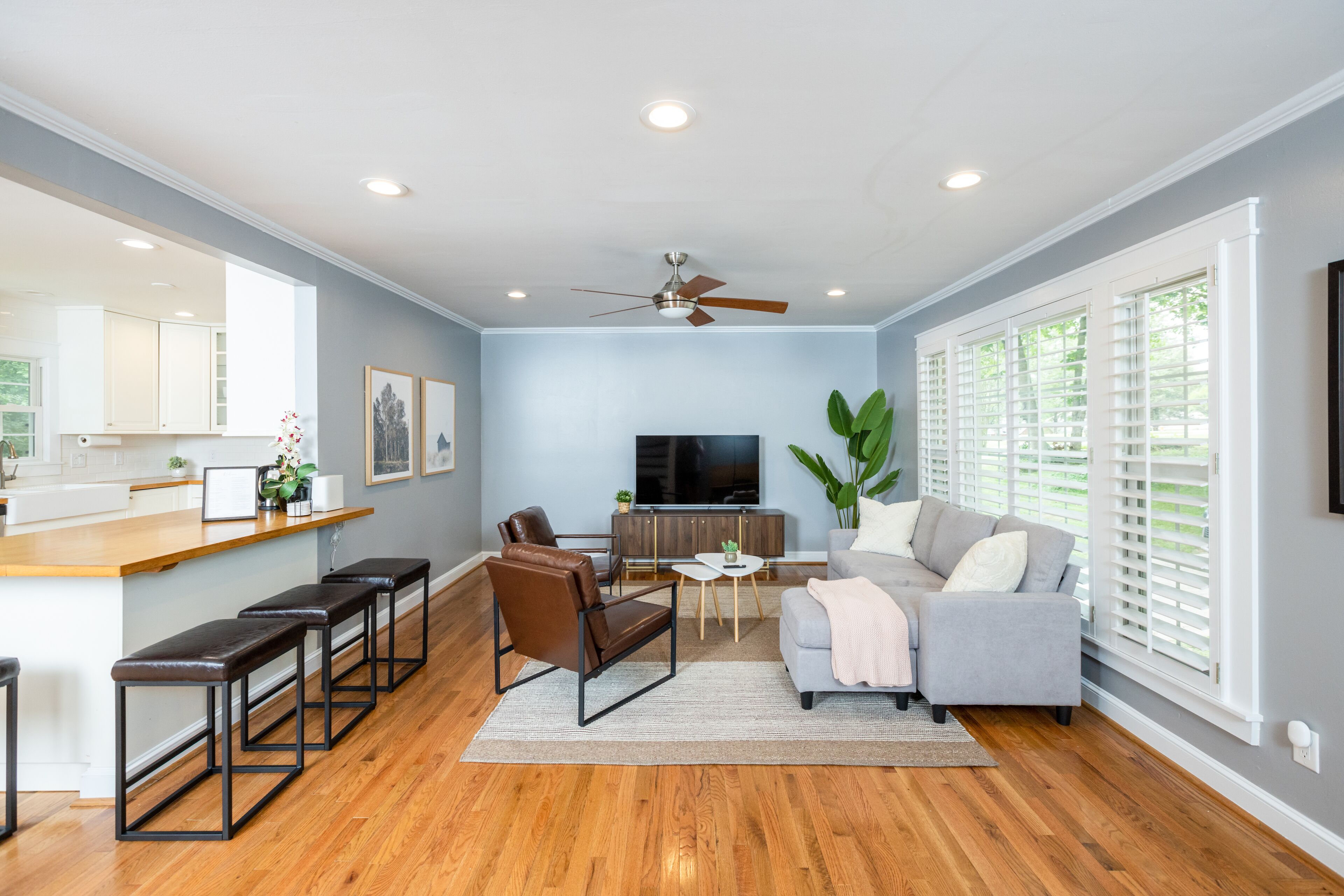 Traveler's Dream Home  5br King Bed Luxe Getaway - Charlotte