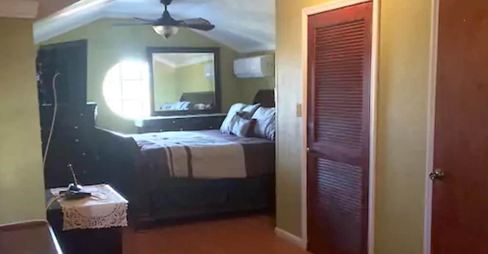 Lovely 2 Bedroom Unit With Pool - Nassau