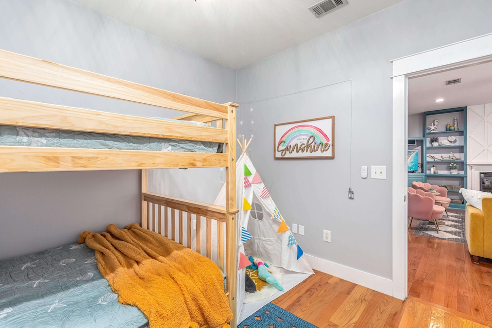 Coral Sands By 5 Seasons Homestays - Destin