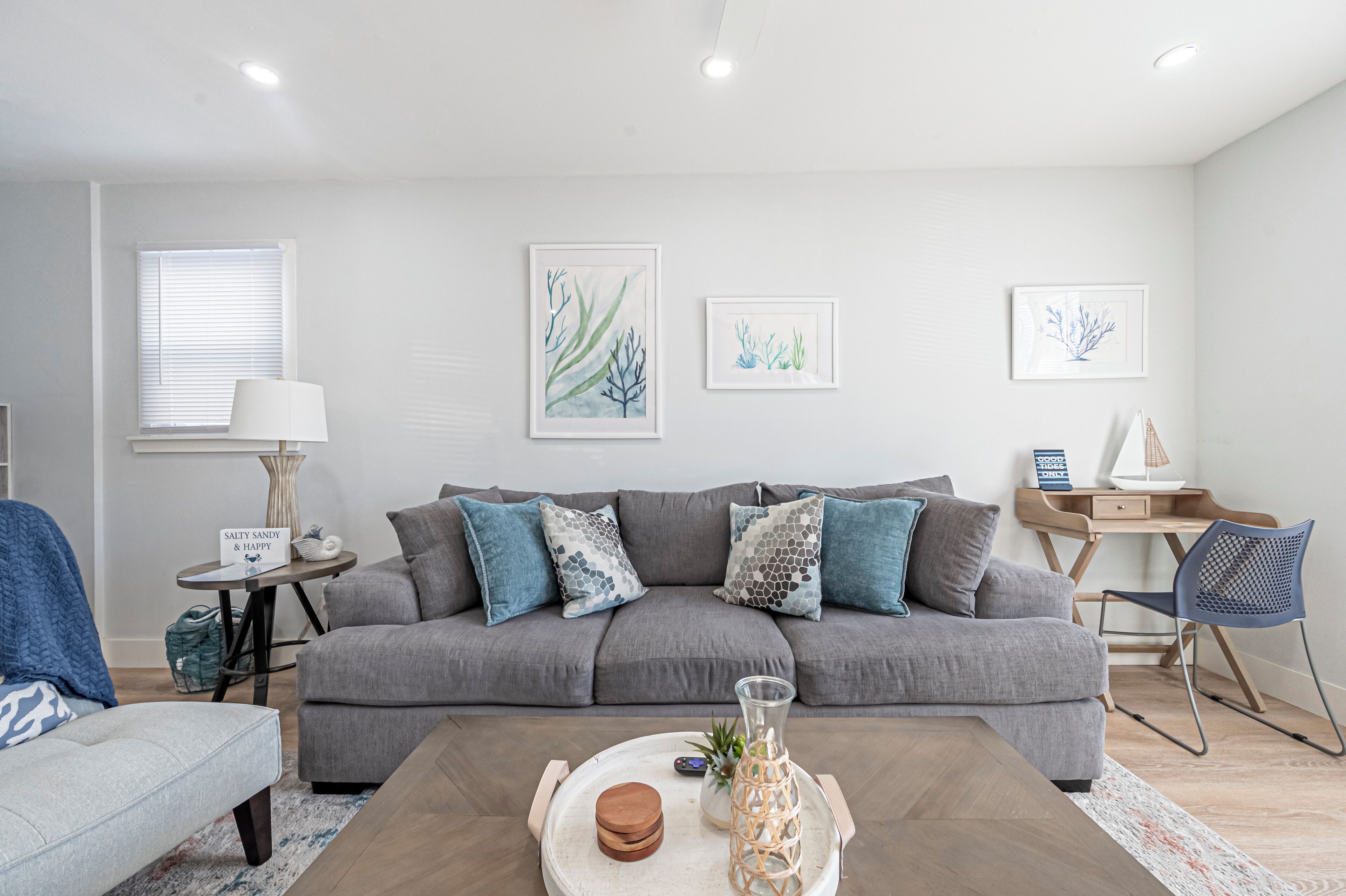 2-br Sea Coral Beach House - 1.5 Blocks From Beach - Brigantine, NJ