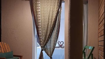 Suite-Estúdio Júnior | Roupa hipoalergénica, cofre no quarto, secretária