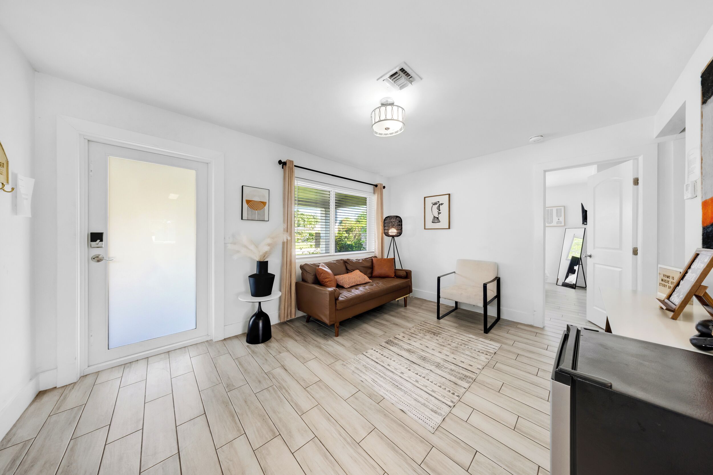 Newly Remodeled Home With Spacious Backyard! - Coconut Creek, FL