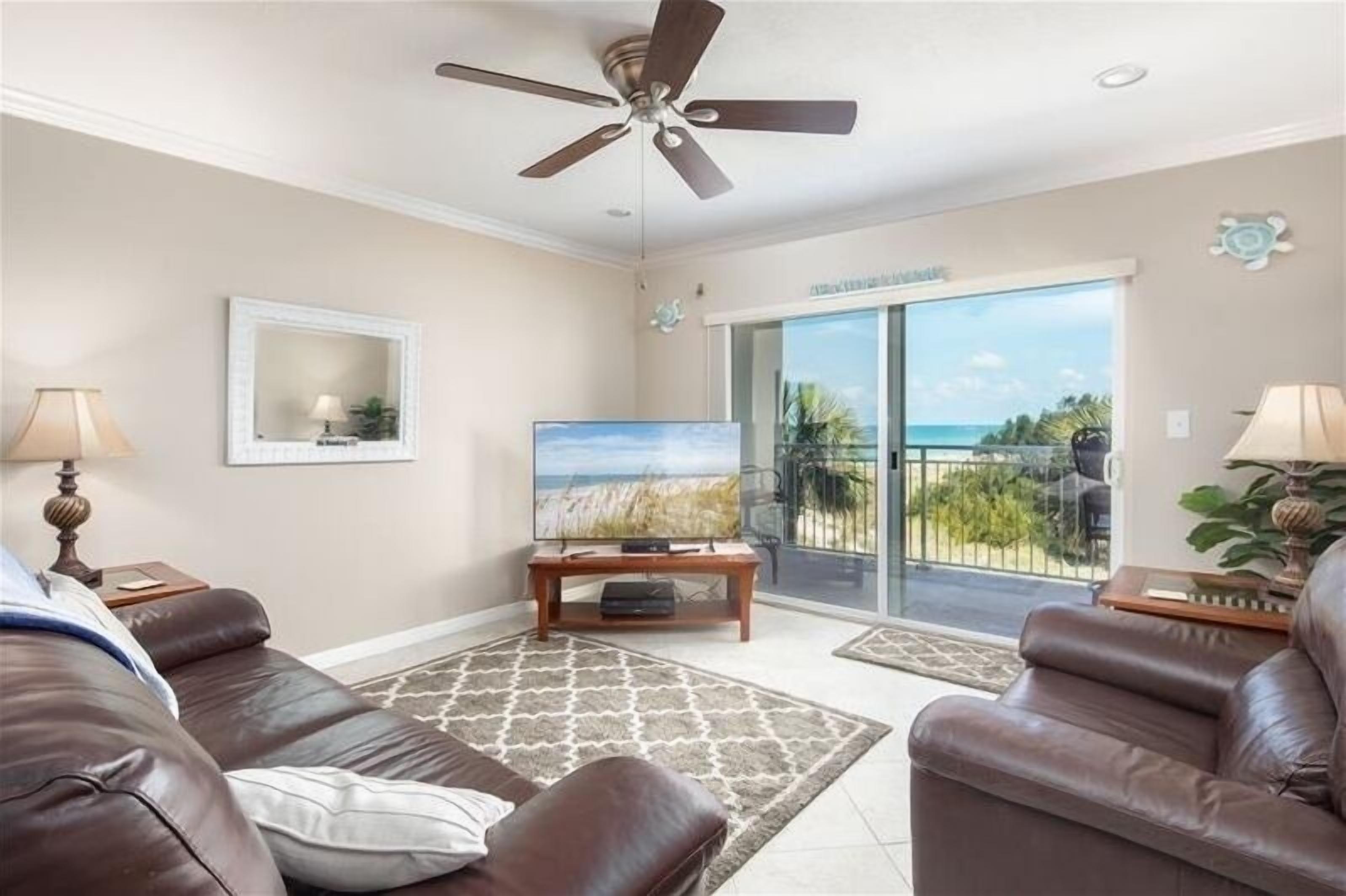 Madeira Norte - The Perfect Beachfront Escape - Madeira Beach, FL