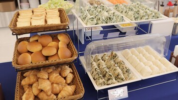 Pequeno-almoço tipo buffet diário incluído 
