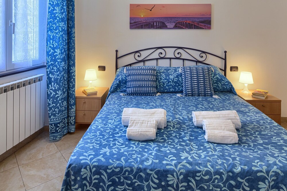 Mafalda 1: For 2 People, 250m From The Beach, In The Centre Of Levanto - Monterosso al Mare