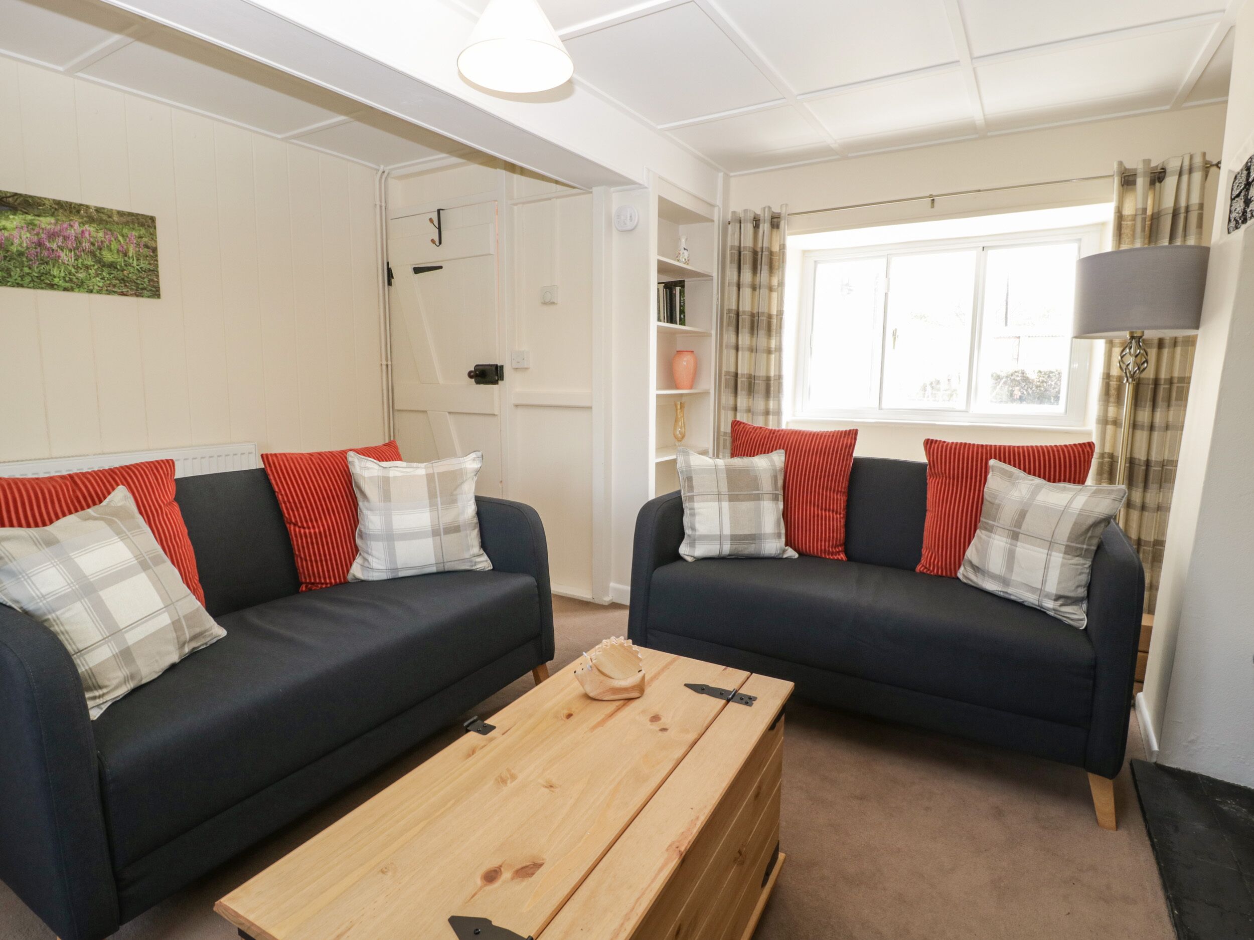 2 Court Farm, Pet Friendly, Character Holiday Cottage In Bere Regis - Wareham