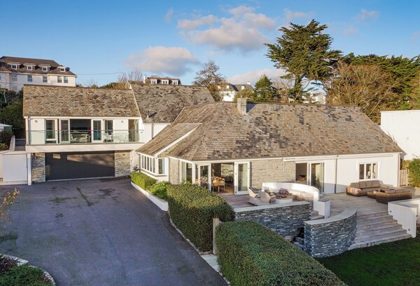 Landers Field - Polzeath Beach