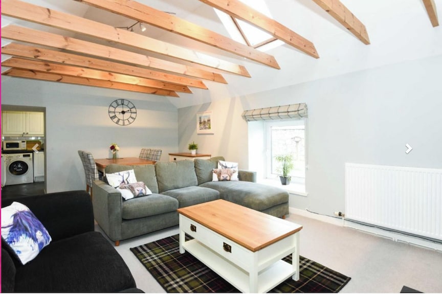 Stylish Traditional Cottage In The Heart Of Whisky Country - Aberdeenshire