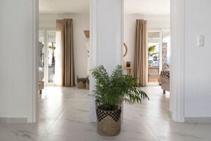 Vila | Roupas de cama premium, edredons de pluma, cofres nos quartos