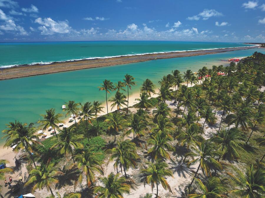 Perto da praia, praia de areia branca, 20 bares na praia