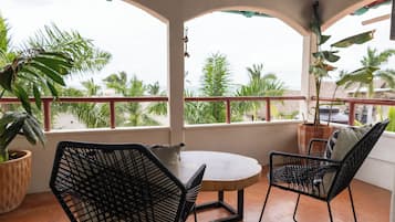 Quarto Triplo Panorâmico | Terraço/pátio interior