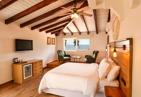 Quarto superluxo | Cofres nos quartos, Wi-Fi de cortesia, roupa de cama