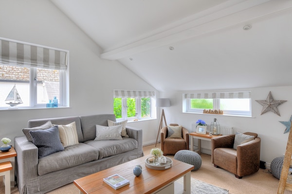 11 The Gables - Lyme Regis