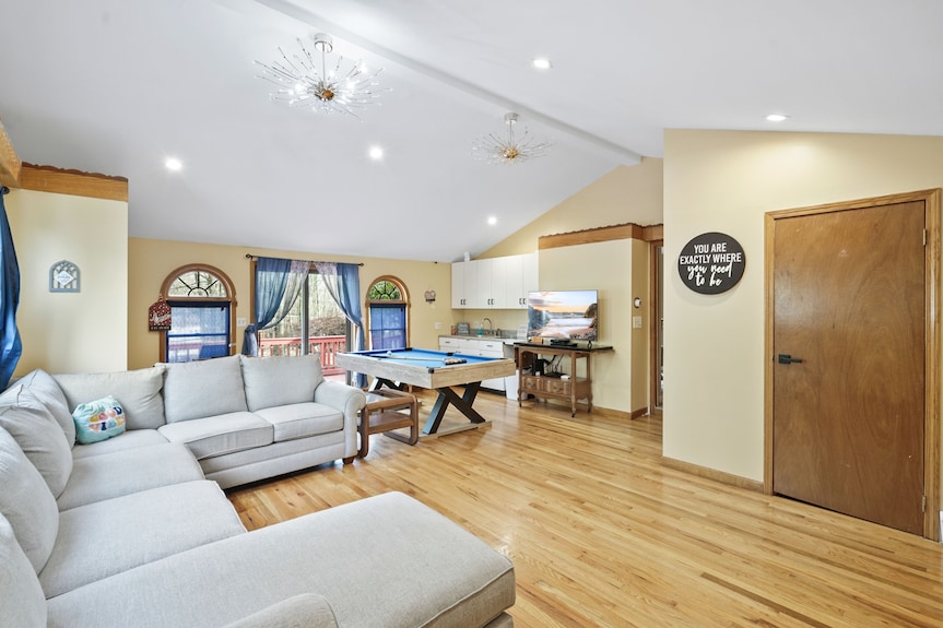 Large Catskills Private Property. Sunset Estate! ️ 5 Star, Hottub, Island, Ski - Monticello