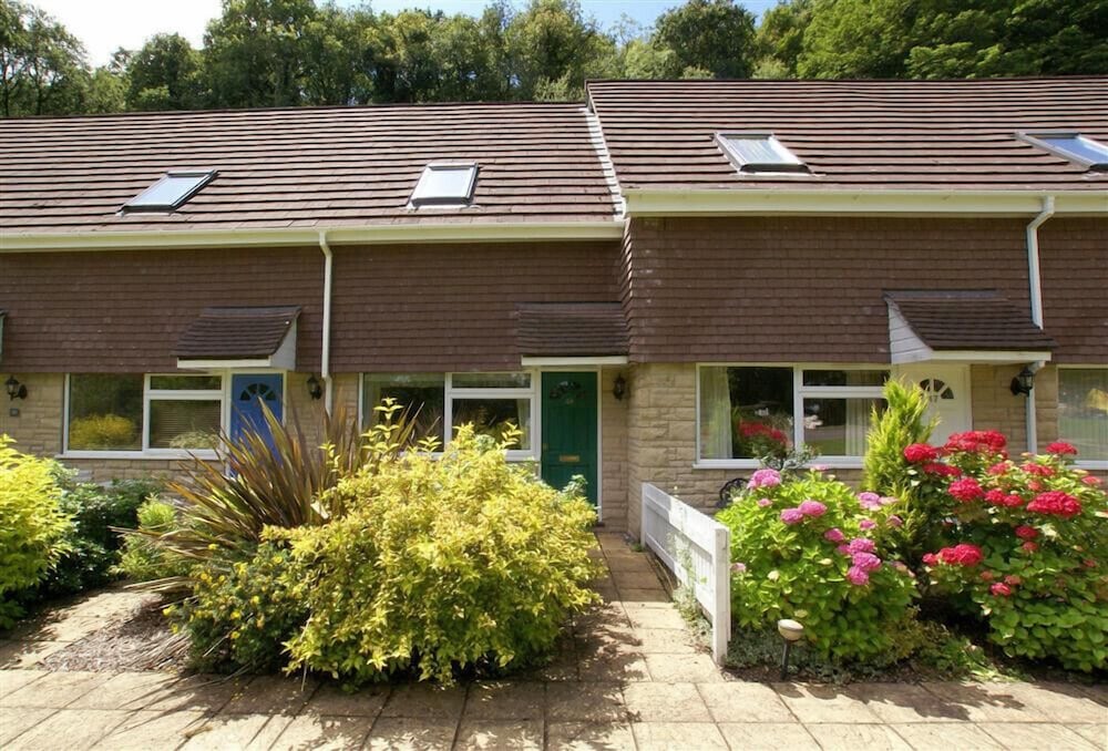 48 Fernhill Heights - Charmouth